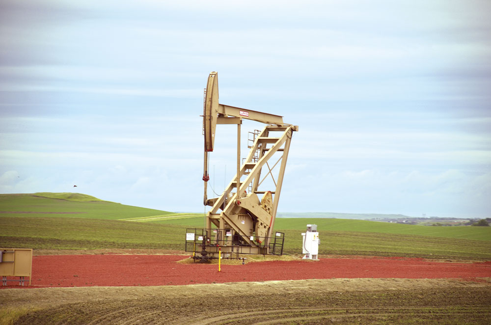 ND oil production remains at more than 1M barrels a day | News, Sports ...